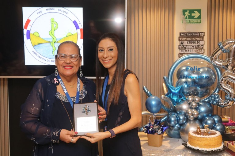 Asociación de Médicas de Panamá renueva en sus 45 años el compromiso ...