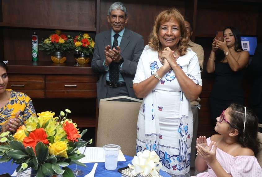 Dra. Ruth De León, una vida al servicio de la salud sexual y ...